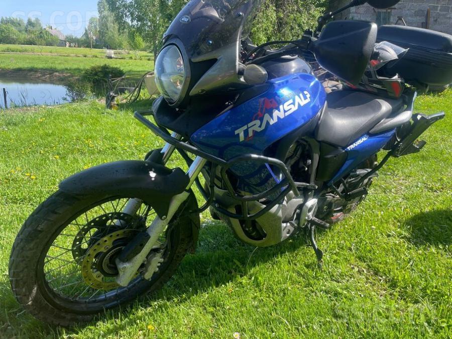 Honda Transalp 2008 Ludza, ar dzinēja tilpumu 0.70 L un nobraukumu 0 tūkst. km par 3700 €, foto 8 vietnē AUTOMOTO.COM.LV