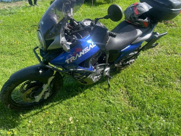 Honda Transalp 2008 Ludza, ar dzinēja tilpumu 0.70 L un nobraukumu 0 tūkst. km par 3450 €, foto 7 vietnē AUTOMOTO.COM.LV