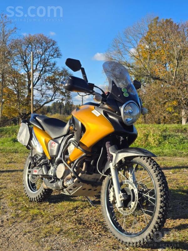 Honda Transalp 2009 Cēsis, ar dzinēja tilpumu 0.70 L un nobraukumu 0 tūkst. km par 4200 €, foto 3 vietnē AUTOMOTO.COM.LV