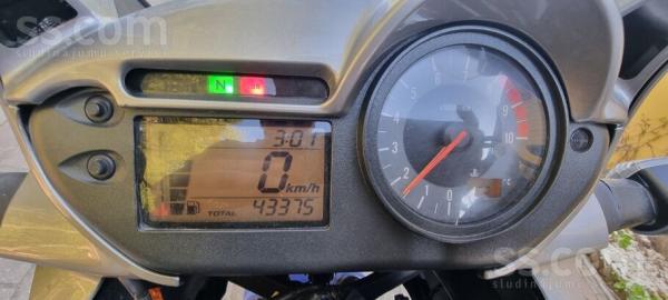 Хонда Transalp 2009 в Рига, объемом двигателя 0.70 л и пробегом 0 тыс. км за 3590 €, фото 5 на AUTOMOTO.COM.LV