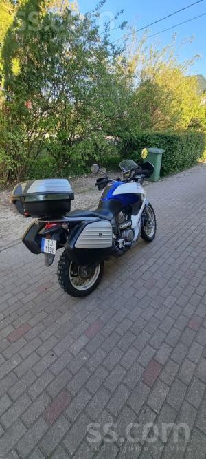 Honda Transalp 2009 Rīga, ar dzinēja tilpumu 0.70 L un nobraukumu 0 tūkst. km par 3590 €, foto 7 vietnē AUTOMOTO.COM.LV