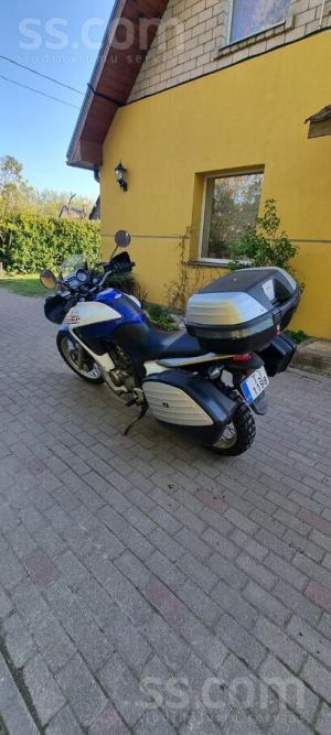 Honda Transalp 2009 Rīga, ar dzinēja tilpumu 0.70 L un nobraukumu 0 tūkst. km par 3590 €, foto 9 vietnē AUTOMOTO.COM.LV