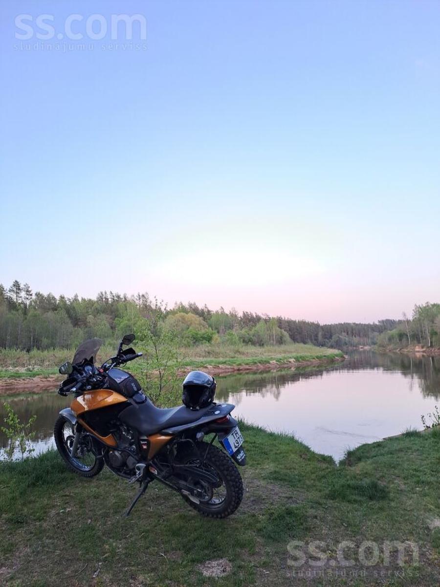 Honda Transalp 2009 in Cesis, with an engine capacity of 0.70 L and mileage of 0 thousand km for 4000 €, photo 4 on AUTOMOTO.COM.LV