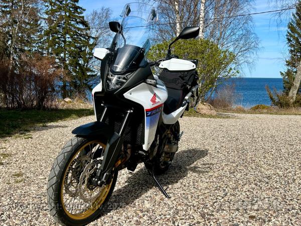 Honda Transalp 2024 in Tallinn, with an engine capacity of 0.75 L and mileage of 1 thousand km for 9900 €, photo 1 on AUTOMOTO.COM.LV