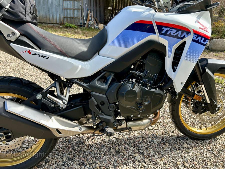 Honda Transalp 2024 in Tallinn, with an engine capacity of 0.75 L and mileage of 1 thousand km for 9900 €, photo 7 on AUTOMOTO.COM.LV