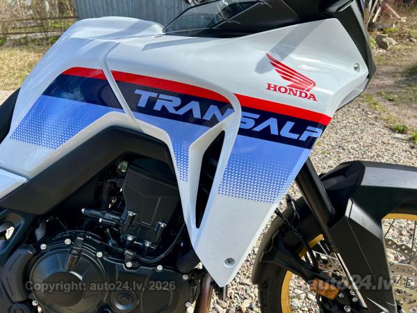 Honda Transalp 2024 in Tallinn, with an engine capacity of 0.75 L and mileage of 1 thousand km for 9900 €, photo 7 on AUTOMOTO.COM.LV