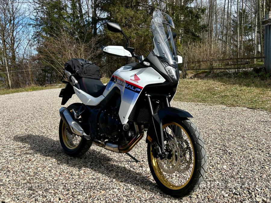 Honda Transalp 2024 in Tallinn, with an engine capacity of 0.75 L and mileage of 1 thousand km for 9900 €, photo 19 on AUTOMOTO.COM.LV
