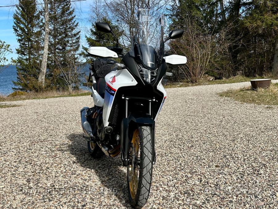 Honda Transalp 2024 in Tallinn, with an engine capacity of 0.75 L and mileage of 1 thousand km for 9900 €, photo 20 on AUTOMOTO.COM.LV