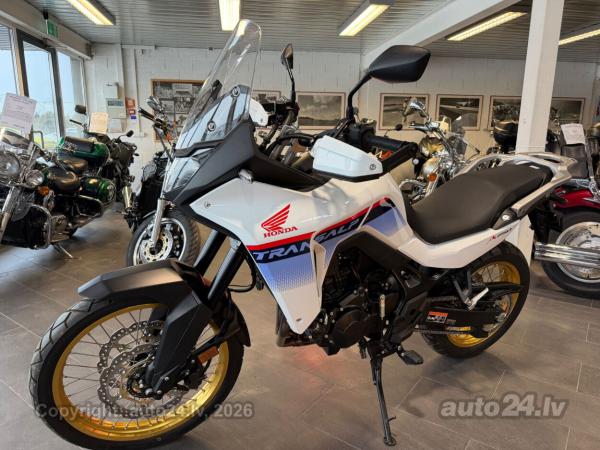 White Honda Transalp 2024 in Tallinn, with an engine capacity of 0.76 L and mileage of 328 thousand km for 8590 €, photo 11 on AUTOMOTO.COM.LV