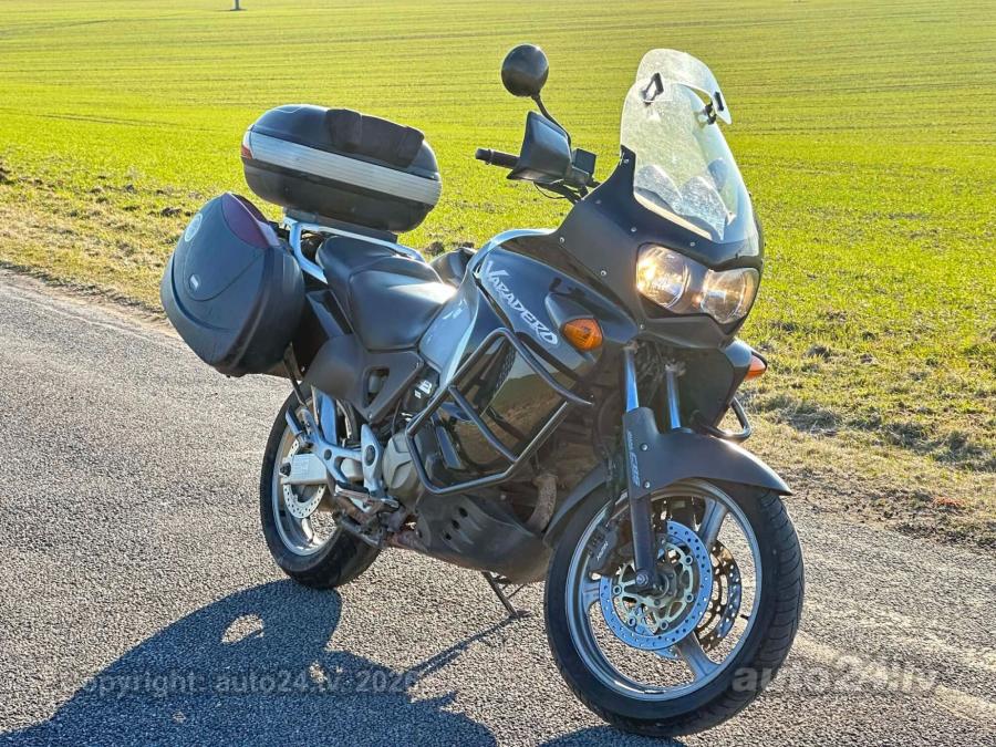 Pelēks Honda Varadero 1000 2001 Tallina, ar dzinēja tilpumu 1.00 L un nobraukumu 79 tūkst. km par 3000 €, foto 10 vietnē AUTOMOTO.COM.LV