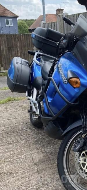 Honda Varadero 1000 2001 Valmiera, ar dzinēja tilpumu 1.00 L un nobraukumu 0 tūkst. km par 3000 €, foto 8 vietnē AUTOMOTO.COM.LV