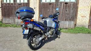 Honda Varadero 1000 2001 Valmiera, ar dzinēja tilpumu 1.00 L un nobraukumu 0 tūkst. km par 3000 €, foto 11 vietnē AUTOMOTO.COM.LV