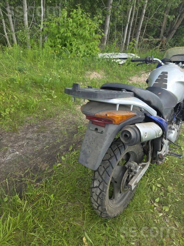 Honda Varadero 1997 Krāslava, ar dzinēja tilpumu 0.13 L un nobraukumu 0 tūkst. km par 400 €, foto 3 vietnē AUTOMOTO.COM.LV