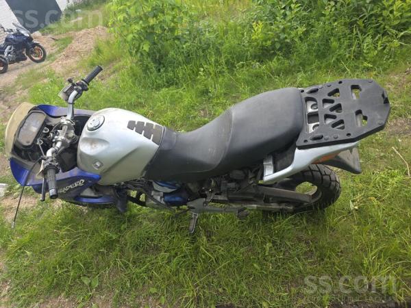 Honda Varadero 1997 Krāslava, ar dzinēja tilpumu 0.13 L un nobraukumu 0 tūkst. km par 400 €, foto 4 vietnē AUTOMOTO.COM.LV