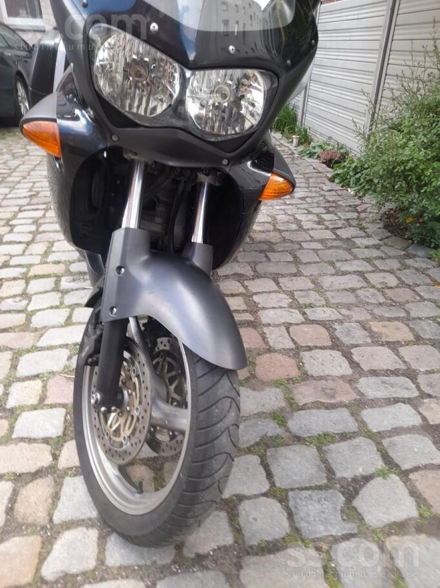 Honda Varadero 1999 Liepāja, ar dzinēja tilpumu 1.00 L un nobraukumu 0 tūkst. km par 1699 €, foto 4 vietnē AUTOMOTO.COM.LV