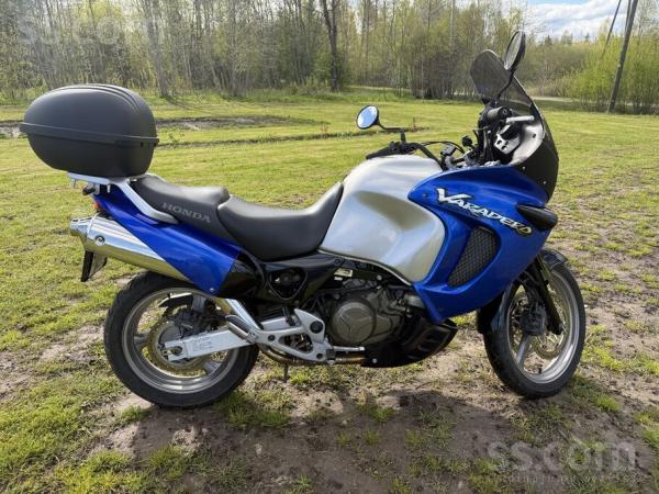 Honda Varadero 2000 Talsi, ar dzinēja tilpumu 1.00 L un nobraukumu 0 tūkst. km par 2000 €, foto 1 vietnē AUTOMOTO.COM.LV