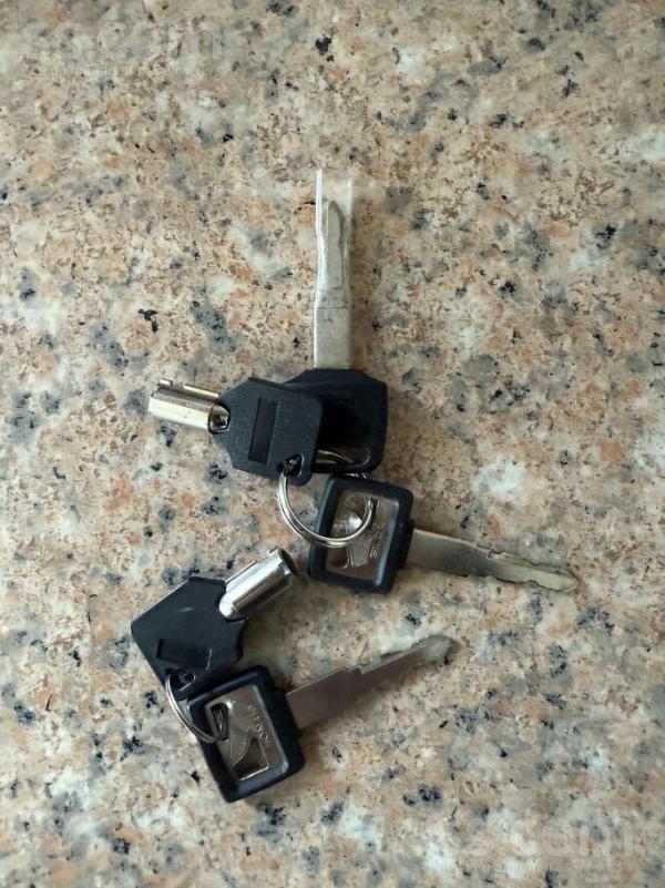 Honda Varadero 2000 Talsi, ar dzinēja tilpumu 1.00 L un nobraukumu 0 tūkst. km par 2000 €, foto 6 vietnē AUTOMOTO.COM.LV