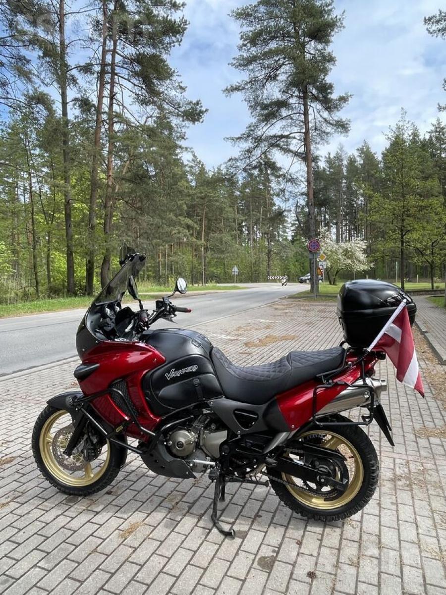 Honda Varadero 2000 in Riga, with an engine capacity of 1.00 L and mileage of 0 thousand km for 3300 €, photo 1 on AUTOMOTO.COM.LV
