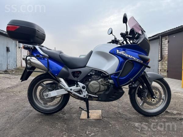 Honda Varadero 2002 Liepāja, ar dzinēja tilpumu 1.00 L un nobraukumu 0 tūkst. km par 3250 €, foto 4 vietnē AUTOMOTO.COM.LV