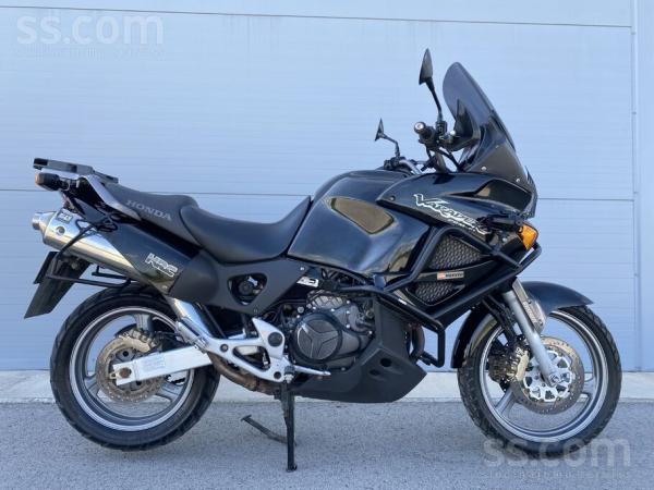 Honda Varadero 2003 Preiļi, ar dzinēja tilpumu 1.00 L un nobraukumu 0 tūkst. km par 3950 €, foto 1 vietnē AUTOMOTO.COM.LV