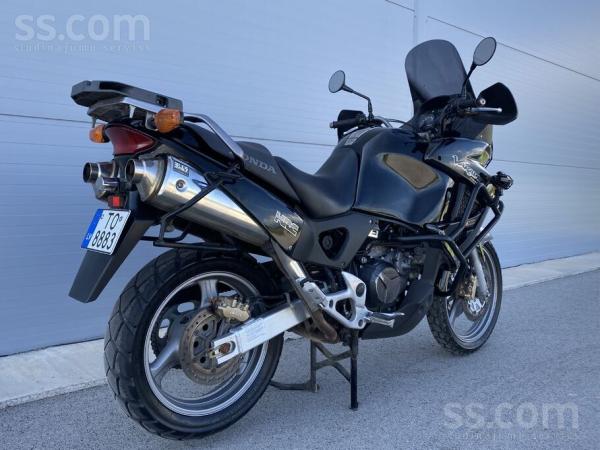 Honda Varadero 2003 Preiļi, ar dzinēja tilpumu 1.00 L un nobraukumu 0 tūkst. km par 3950 €, foto 2 vietnē AUTOMOTO.COM.LV