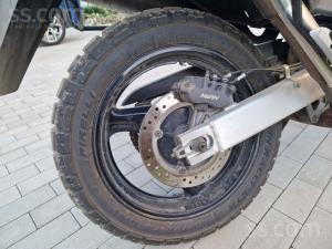 Honda Varadero 2003 Tukums, ar dzinēja tilpumu 1.00 L un nobraukumu 0 tūkst. km par 3100 €, foto 5 vietnē AUTOMOTO.COM.LV