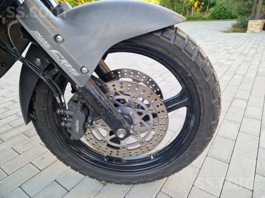 Honda Varadero 2003 Tukums, ar dzinēja tilpumu 1.00 L un nobraukumu 0 tūkst. km par 3100 €, foto 6 vietnē AUTOMOTO.COM.LV