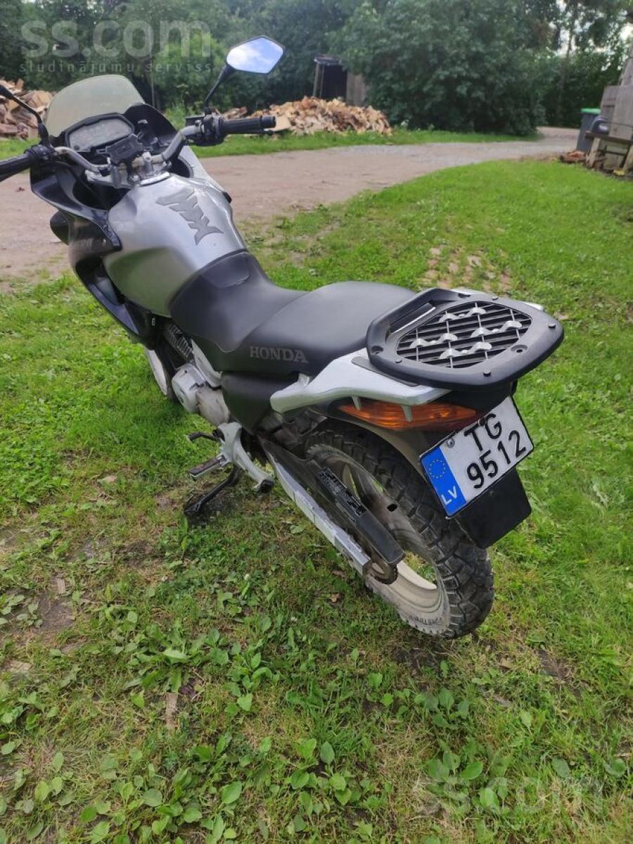 Honda Varadero 2006 Saldus, ar dzinēja tilpumu 0.13 L un nobraukumu 0 tūkst. km par 2100 €, foto 3 vietnē AUTOMOTO.COM.LV