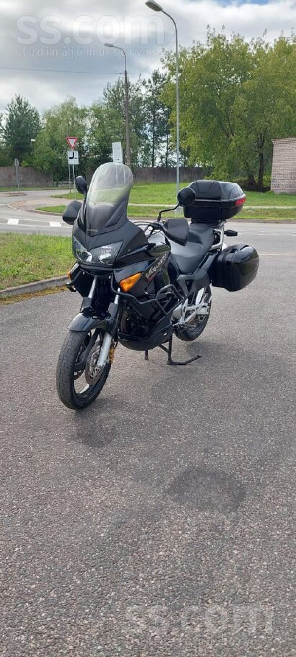 Honda Varadero 2007 Daugavpils, ar dzinēja tilpumu 1.00 L un nobraukumu 0 tūkst. km par 3700 €, foto 8 vietnē AUTOMOTO.COM.LV