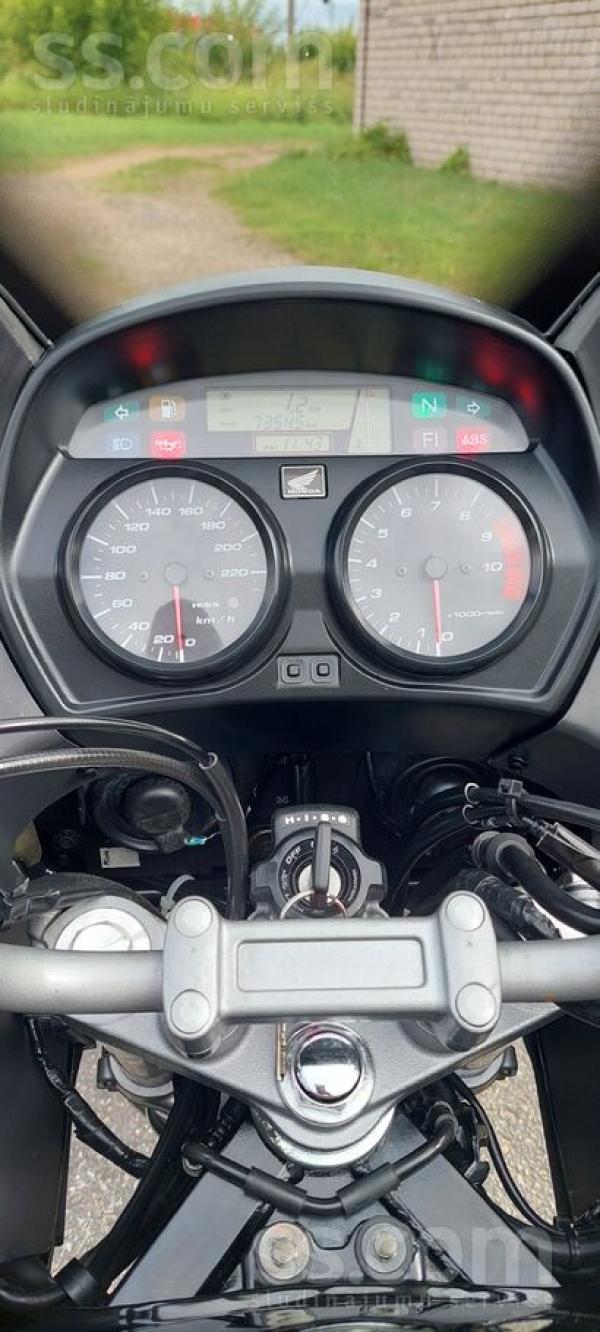 Honda Varadero 2007 Daugavpils, ar dzinēja tilpumu 1.00 L un nobraukumu 0 tūkst. km par 3700 €, foto 9 vietnē AUTOMOTO.COM.LV