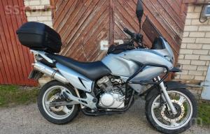Honda Varadero 2008 in Riga, with an engine capacity of 0.13 L and mileage of 0 thousand km for 2850 €, photo  on AUTOMOTO.COM.LV