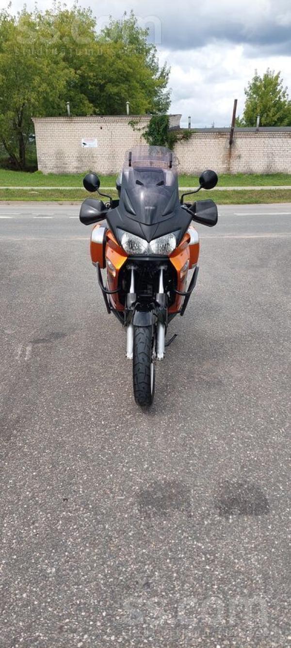 Honda Varadero 2009 Daugavpils, ar dzinēja tilpumu 1.00 L un nobraukumu 0 tūkst. km par 4300 €, foto 5 vietnē AUTOMOTO.COM.LV