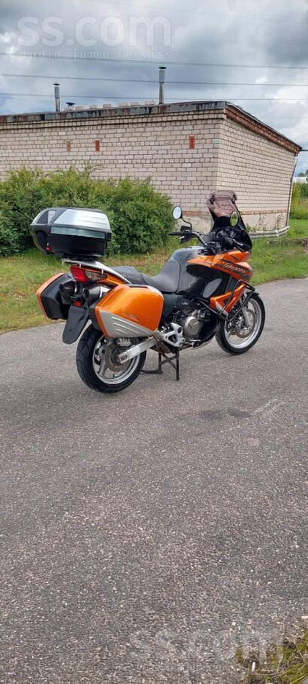 Honda Varadero 2009 Daugavpils, ar dzinēja tilpumu 1.00 L un nobraukumu 0 tūkst. km par 4300 €, foto 7 vietnē AUTOMOTO.COM.LV