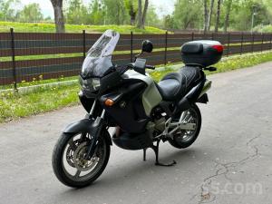Хонда Varadero XL 1999 в Рига, объемом двигателя 1.00 л и пробегом 0 тыс. км за 2600 €, фото 3 на AUTOMOTO.COM.LV