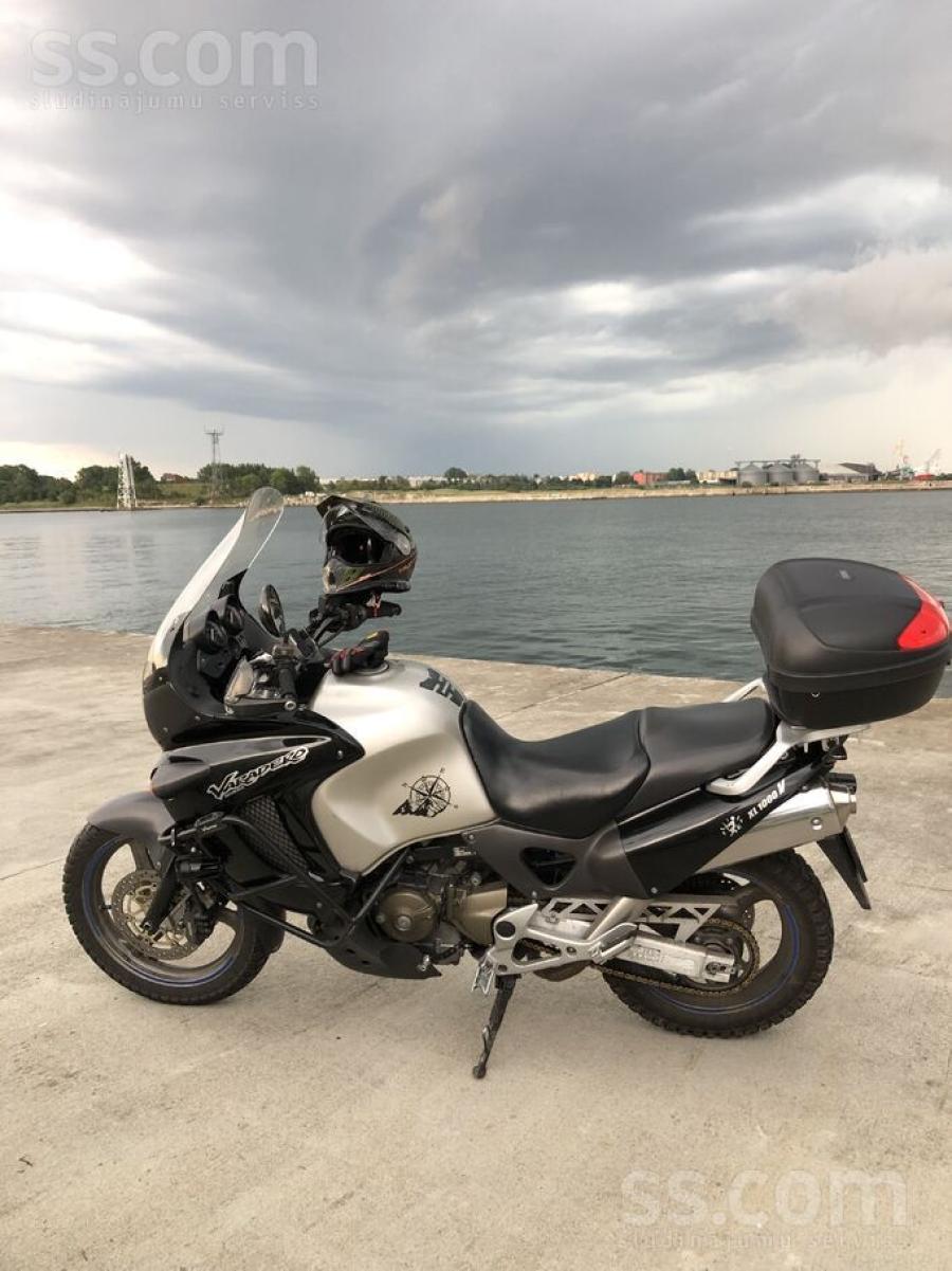 Honda Varadero XL 2000 Liepāja, ar dzinēja tilpumu 1.00 L un nobraukumu 0 tūkst. km par 3000 €, foto 6 vietnē AUTOMOTO.COM.LV