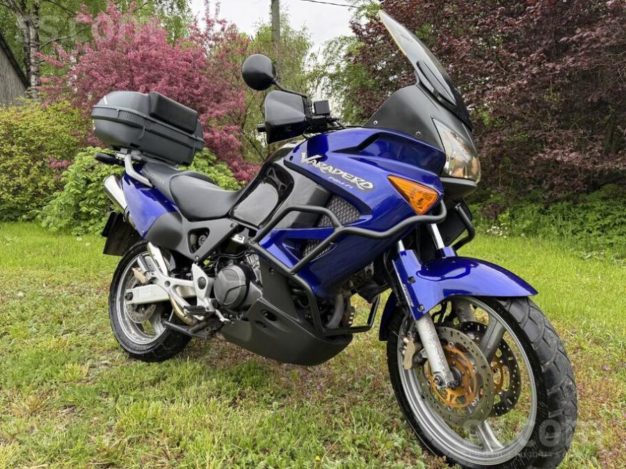 Хонда Varadero XL 2003 в Екабпилс, объемом двигателя 1.00 л и пробегом 0 тыс. км за 4450 €, фото 5 на AUTOMOTO.COM.LV