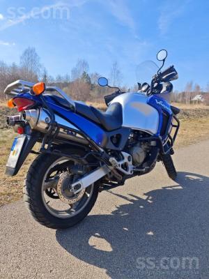 Хонда Varadero XL 2003 в Рига, объемом двигателя 1.00 л и пробегом 0 тыс. км за 2495 €, фото 7 на AUTOMOTO.COM.LV