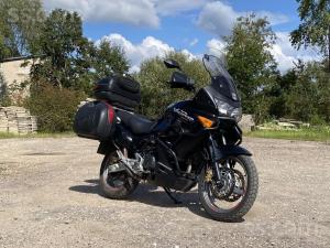 Honda Varadero XL 2004 in Preili, with an engine capacity of 1.00 L and mileage of 0 thousand km for 2800 €, photo 3 on AUTOMOTO.COM.LV