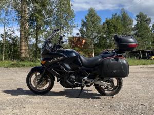 Honda Varadero XL 2004 in Preili, with an engine capacity of 1.00 L and mileage of 0 thousand km for 2800 €, photo 5 on AUTOMOTO.COM.LV