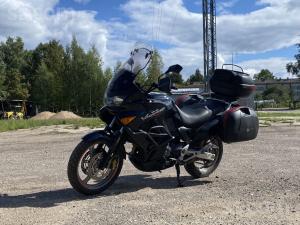Honda Varadero XL 2004 in Preili, with an engine capacity of 1.00 L and mileage of 0 thousand km for 2800 €, photo 7 on AUTOMOTO.COM.LV