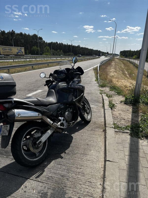 Honda Varadero XL 2008 Rīga, ar dzinēja tilpumu 1.00 L un nobraukumu 0 tūkst. km par 5700 €, foto 2 vietnē AUTOMOTO.COM.LV