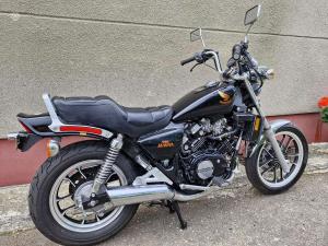 Black Honda VF 1985 in Kaunas, with an engine capacity of 0.50 L and mileage of 8 thousand km for 1550 €, photo 7 on AUTOMOTO.COM.LV