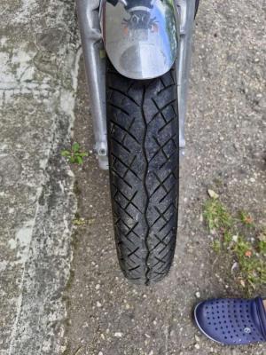 Black Honda VF 1985 in Kaunas, with an engine capacity of 0.50 L and mileage of 8 thousand km for 1550 €, photo 13 on AUTOMOTO.COM.LV