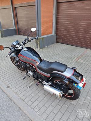 Melns Honda VF 1986 Klaipėda, ar dzinēja tilpumu 0.75 L un nobraukumu 5 tūkst. km par 2000 €, foto 5 vietnē AUTOMOTO.COM.LV
