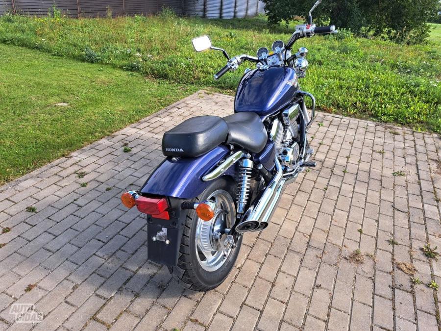 Blue Honda VF 1993 in Vilkaviskis, with an engine capacity of 0.75 L and mileage of 37 thousand km for 2200 €, photo 4 on AUTOMOTO.COM.LV