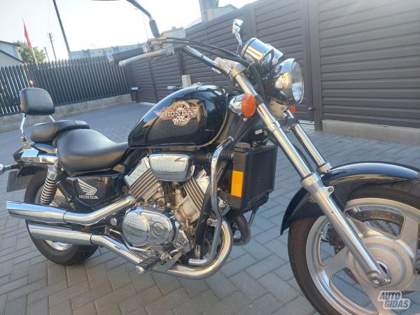 Honda VF 1997 Tauragė, ar dzinēja tilpumu 0.00 L un nobraukumu 0 tūkst. km par 3500 €, foto 1 vietnē AUTOMOTO.COM.LV