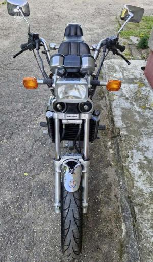 Sarkans Honda VF 1989 Kauņa, ar dzinēja tilpumu 0.75 L un nobraukumu 28 tūkst. km par 1750 €, foto 15 vietnē AUTOMOTO.COM.LV