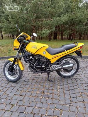 Dzeltens Honda VF 1983 Klaipėda, ar dzinēja tilpumu 0.40 L un nobraukumu 75 tūkst. km par 1000 €, foto 3 vietnē AUTOMOTO.COM.LV