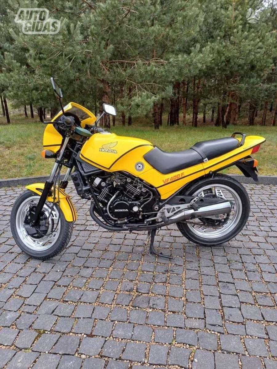 Dzeltens Honda VF 1983 Klaipėda, ar dzinēja tilpumu 0.40 L un nobraukumu 75 tūkst. km par 1000 €, foto 3 vietnē AUTOMOTO.COM.LV