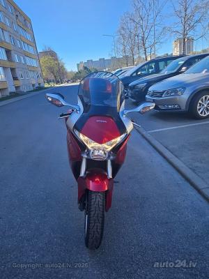 Melns Honda VFR 1200 2010 Tallina, ar dzinēja tilpumu 1.24 L un nobraukumu 71 tūkst. km par 5800 €, foto  vietnē AUTOMOTO.COM.LV